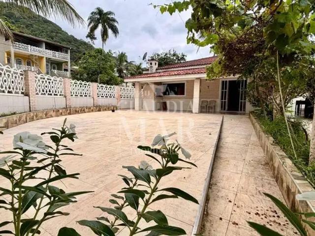 Casa / Sobrado em Condomínio para Venda em Ubatuba/SP Praia da Lagoinha 4 Quartos