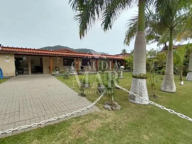 Casa / Sobrado em Condomínio para Venda em Ubatuba/SP Praia da Lagoinha 4 Quartos
