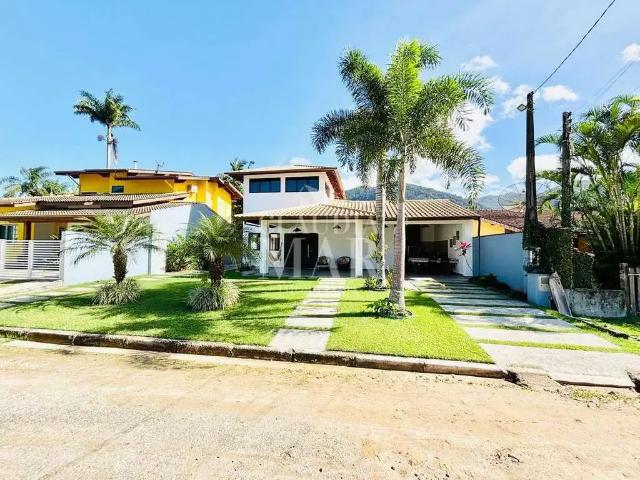Casa / Sobrado em Condomínio para Venda em Ubatuba/SP Praia da Lagoinha 5 Quartos