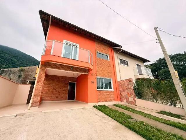 Casa / Sobrado em Condomínio para Venda em Ubatuba/SP Praia da Lagoinha 3 Quartos