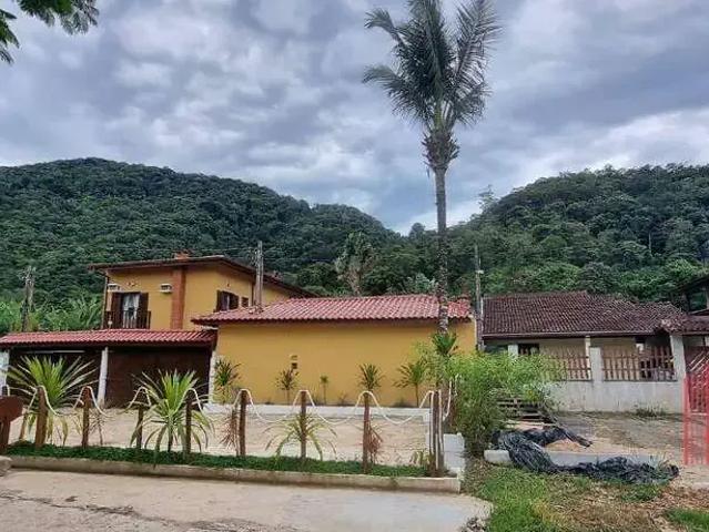 Casa / Sobrado em Condomínio para Venda em Ubatuba/SP Praia do Lazaro 10 Quartos