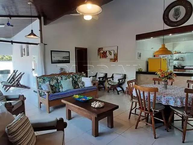 Casa / Sobrado em Condomínio para Venda em Ubatuba/SP Praia do Lazaro 4 Quartos