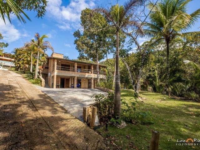 Casa / Sobrado em Condomínio para Venda em Ubatuba/SP Praia do Pulso 3 Quartos