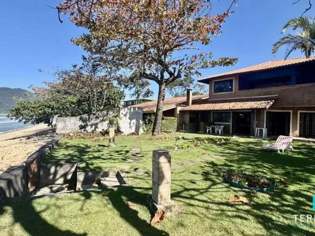 Casa / Sobrado em Condomínio para Venda em Ubatuba/SP Sapé 4 Quartos