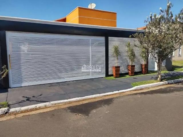 Casa / Sobrado em Condomínio para Venda em Uberaba/MG Vila Arquelau 3 Quartos