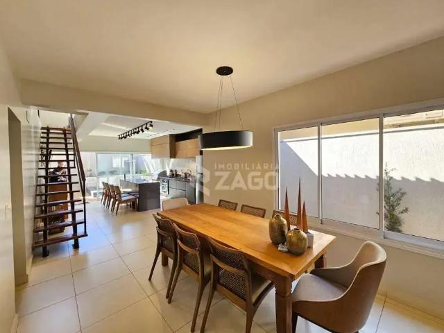Casa / Sobrado em Condomínio para Venda em Uberaba/MG Beija Flor II 4 Quartos