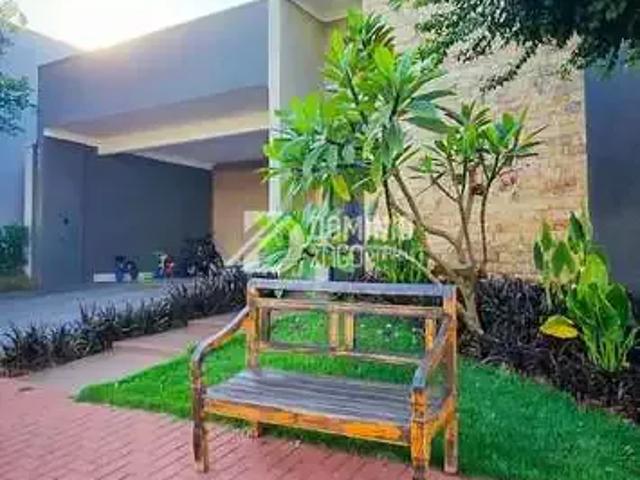 Casa / Sobrado em Condomínio para Venda em Uberaba/MG Estância dos Ipês 3 Quartos