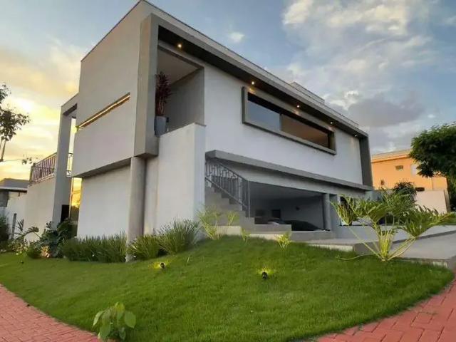 Casa / Sobrado em Condomínio para Venda em Uberaba/MG Estância dos Ipês 3 Quartos