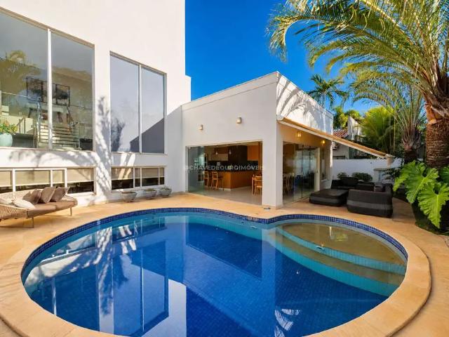 Casa / Sobrado em Condomínio para Venda em Uberaba/MG Flamboyant Residencial Park 4 Quartos