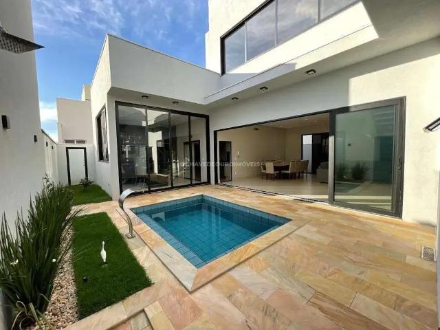 Casa / Sobrado em Condomínio para Venda em Uberaba/MG Jardim do Lago 4 Quartos