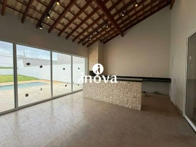 Casa / Sobrado em Condomínio para Venda em Uberaba/MG Jardim do Lago 3 Quartos