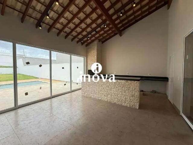 Casa / Sobrado em Condomínio para Venda em Uberaba/MG Jardim do Lago 3 Quartos