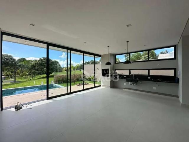 Casa / Sobrado em Condomínio para Venda em Uberaba/MG Jockey Park 4 Quartos