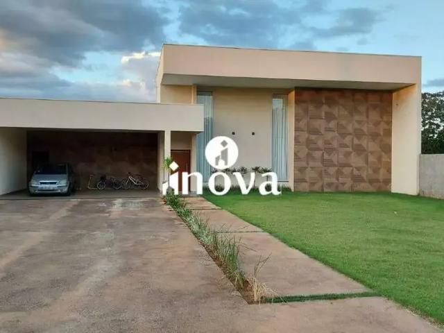 Casa / Sobrado em Condomínio para Venda em Uberaba/MG Jockey Park 3 Quartos