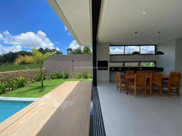 Casa / Sobrado em Condomínio para Venda em Uberaba/MG Jockey Park II 3 Quartos
