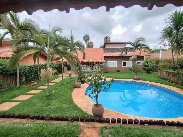 Casa / Sobrado em Condomínio para Venda em Uberaba/MG Recanto das Torres 4 Quartos