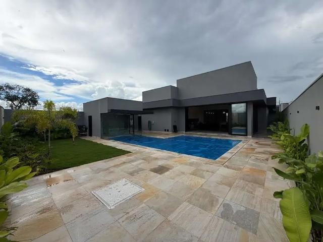 Casa / Sobrado em Condomínio para Venda em Uberaba/MG Residencial Mário de Almeida Franco 4 Quartos