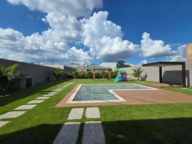 Casa / Sobrado em Condomínio para Venda em Uberaba/MG Residencial Mário de Almeida Franco 4 Quartos