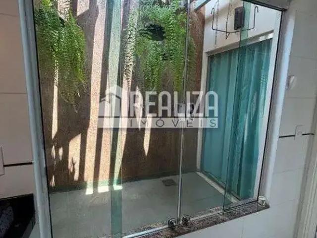 Casa / Sobrado em Condomínio para Venda em Uberaba/MG Residencial Mário de Almeida Franco 5 Quartos
