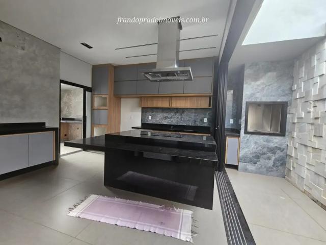 Casa / Sobrado em Condomínio para Venda em Uberaba/MG Residencial Morada Du Park 4 Quartos