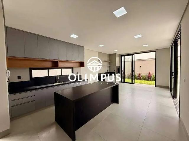 Casa / Sobrado em Condomínio para Venda em Uberlândia/MG Varanda Sul 3 Quartos