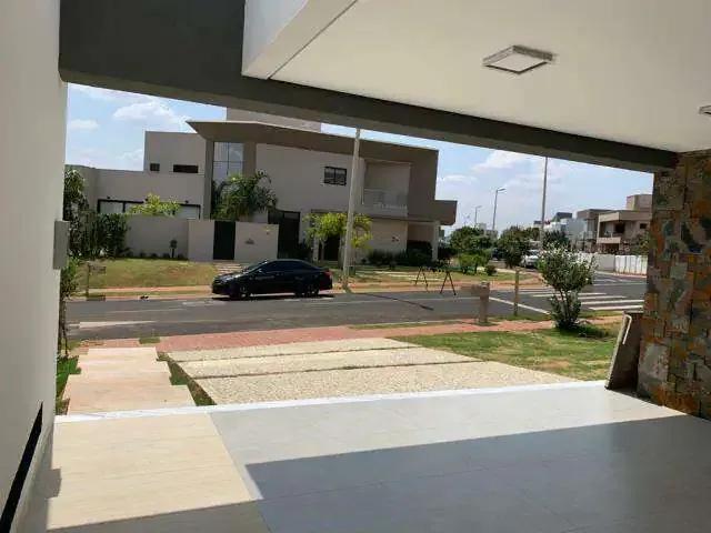 Casa / Sobrado em Condomínio para Venda em Uberlândia/MG Varanda Sul 3 Quartos
