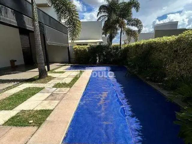 Casa / Sobrado em Condomínio para Venda em Uberlândia/MG Aclimação 4 Quartos