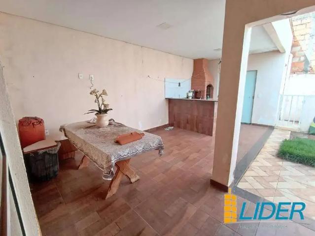 Casa / Sobrado em Condomínio para Venda em Uberlândia/MG Aclimação 2 Quartos