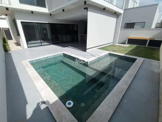 Casa / Sobrado em Condomínio para Venda em Uberlândia/MG Aclimação 3 Quartos