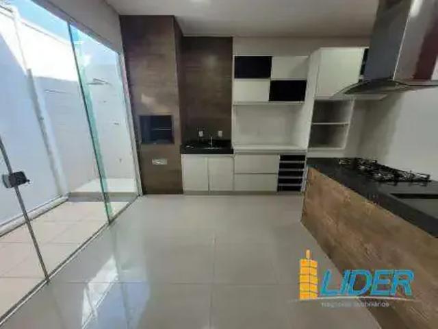 Casa / Sobrado em Condomínio para Venda em Uberlândia/MG Aclimação 3 Quartos