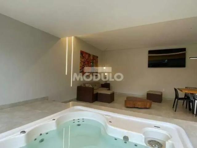 Casa / Sobrado em Condomínio para Venda em Uberlândia/MG Aclimação 3 Quartos