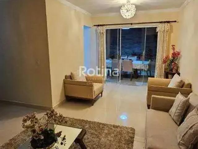 Casa / Sobrado em Condomínio para Venda em Uberlândia/MG Aclimação 3 Quartos