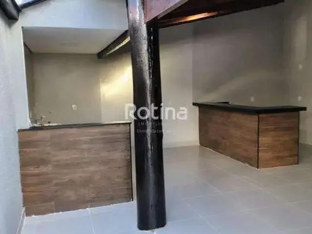 Casa / Sobrado em Condomínio para Venda em Uberlândia/MG Aclimação 3 Quartos