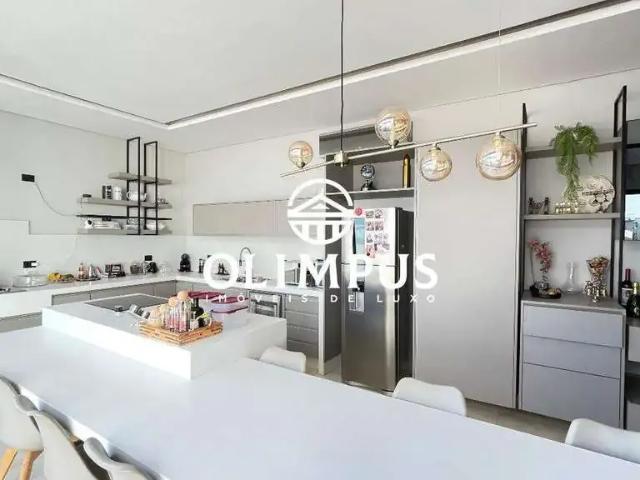 Casa / Sobrado em Condomínio para Venda em Uberlândia/MG Alphaville 3 Quartos