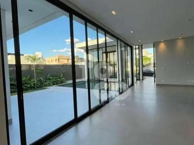 Casa / Sobrado em Condomínio para Venda em Uberlândia/MG Alphaville 3 Quartos