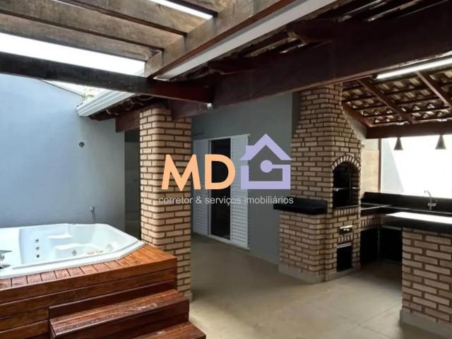 Casa / Sobrado em Condomínio para Venda em Uberlândia/MG Chácaras Jardim Holanda 3 Quartos