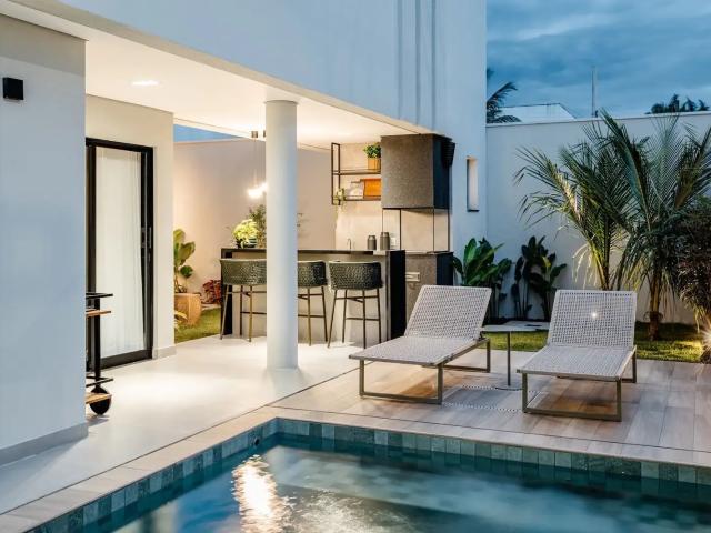 Casa / Sobrado em Condomínio para Venda em Uberlândia/MG City Uberlândia 3 Quartos