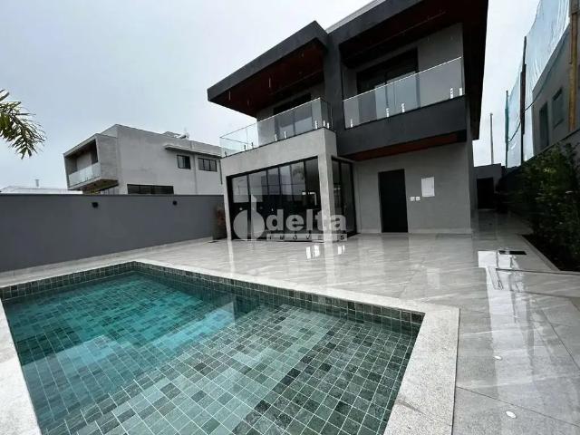 Casa / Sobrado em Condomínio para Venda em Uberlândia/MG Gávea 4 Quartos