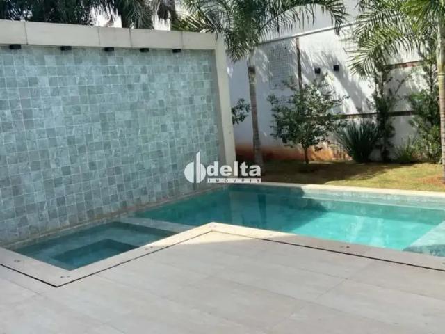 Casa / Sobrado em Condomínio para Venda em Uberlândia/MG Gávea 4 Quartos