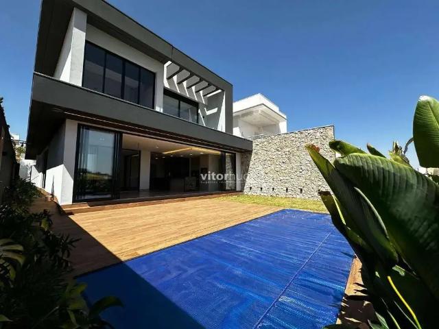 Casa / Sobrado em Condomínio para Venda em Uberlândia/MG Gávea 4 Quartos