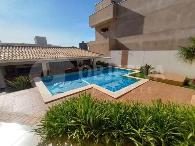 Casa / Sobrado em Condomínio para Venda em Uberlândia/MG Gávea 4 Quartos