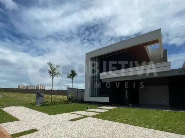Casa / Sobrado em Condomínio para Venda em Uberlândia/MG Gávea 4 Quartos