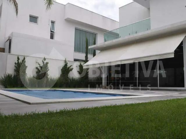 Casa / Sobrado em Condomínio para Venda em Uberlândia/MG Gávea 5 Quartos