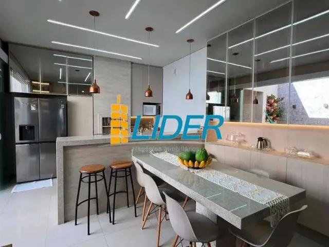 Casa / Sobrado em Condomínio para Venda em Uberlândia/MG Gávea 5 Quartos