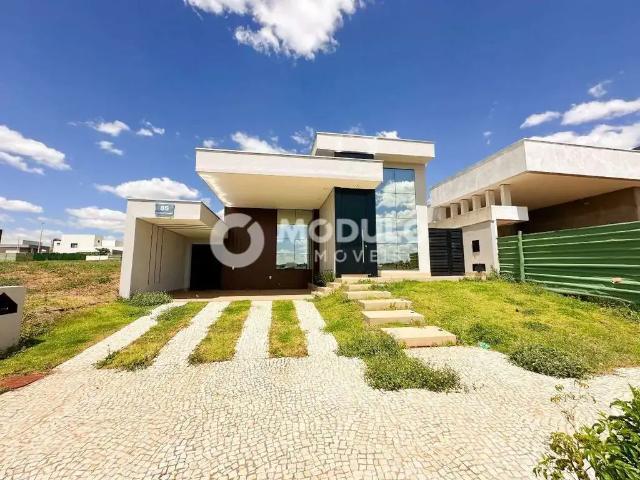 Casa / Sobrado em Condomínio para Venda em Uberlândia/MG Gávea 3 Quartos