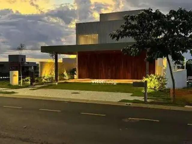 Casa / Sobrado em Condomínio para Venda em Uberlândia/MG Gávea 3 Quartos
