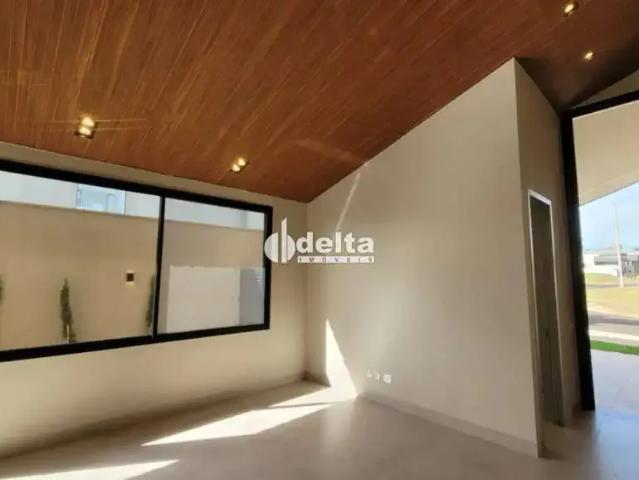 Casa / Sobrado em Condomínio para Venda em Uberlândia/MG Gávea 3 Quartos