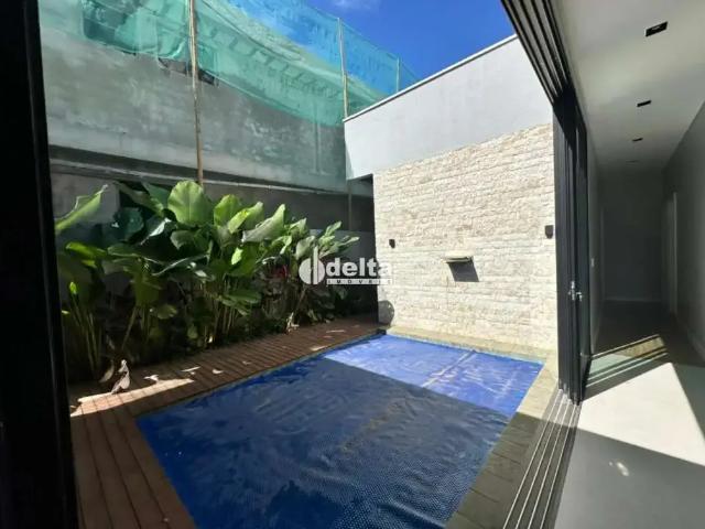 Casa / Sobrado em Condomínio para Venda em Uberlândia/MG Gávea 3 Quartos