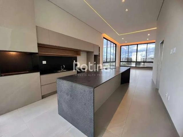 Casa / Sobrado em Condomínio para Venda em Uberlândia/MG Gávea 3 Quartos