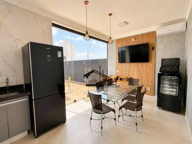 Casa / Sobrado em Condomínio para Venda em Uberlândia/MG Grand Ville 3 Quartos